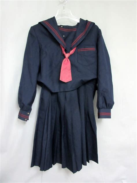 脱ぎっぱなしの制服 ラブ＆レディー
