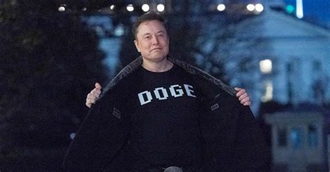 Маск ја напушта позицијата специјален службеник во администрацијата на Трамп