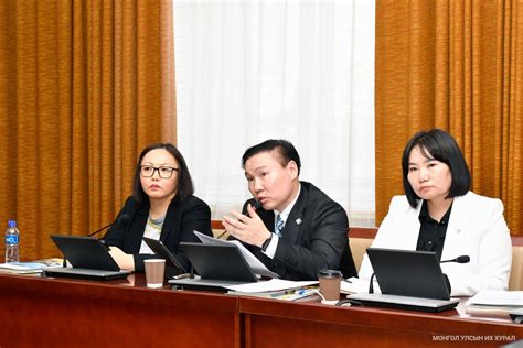 Хот дахин төлөвлөлттэй холбоотой хууль эрх зүйн орчныг судлан санал дүгнэлт гаргах ажлын хэсэг