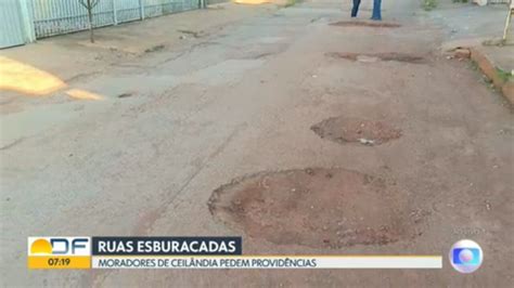 Vídeo Moradores reclamam de ruas esburacadas em Ceilândia Bom Dia