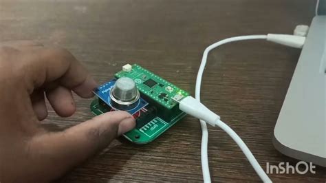 Smoke Detector Using Mq2 Chip And Raspberry Pi