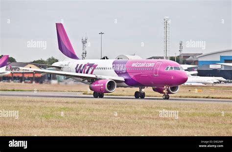 Wizz Air Airbus A320 Ha Lwl Taking Off From London Luton Airport Ltn