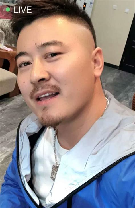 方丈險被永久封號，被小主播老火無意救了一命 每日頭條