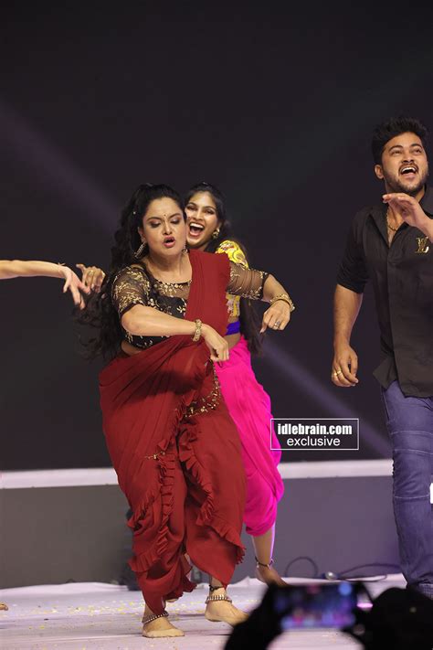 Pragathi Photo Gallery Telugu Cinema Actress