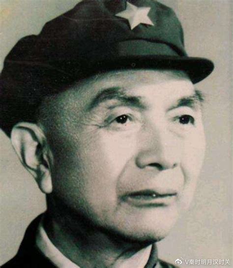 1981年，杜聿明重病卧床，紧紧抓着郭汝瑰的手，问：你到底是谁？ 知乎
