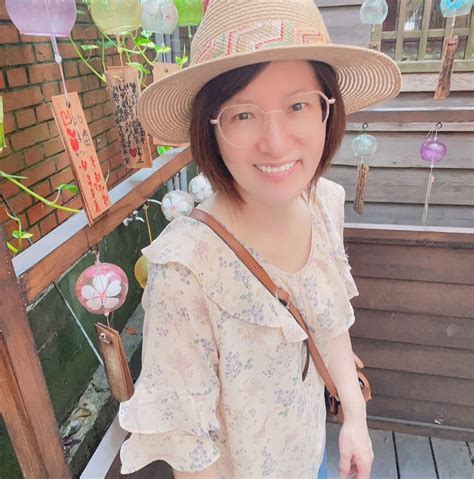 康是美 Cosmed 康是美醫美節 讓你掌控肌膚主導權 網紅、專業醫師推薦 超輕感隔離乳 限時優惠 一抹高效防曬 夏日輕感美肌輕鬆