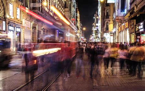 Istiklal Caddesi Istanbul Gezilecek Yerler Gezilecek Yerler FilGezi