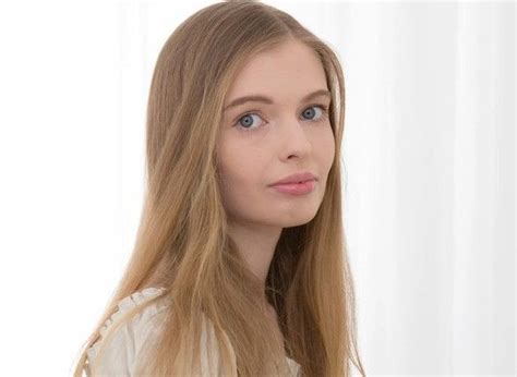 Adel Bye Biographywiki Age Height Career Photos And More