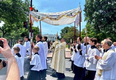 At The Nations Capital A Grand Eucharistic Procession Of 700 Roman