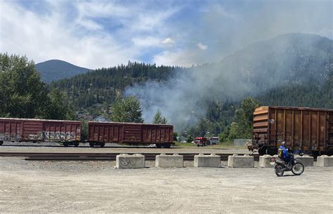 Brush Fire Near Cpkc Lands Remains Under Investigation The Nelson Daily