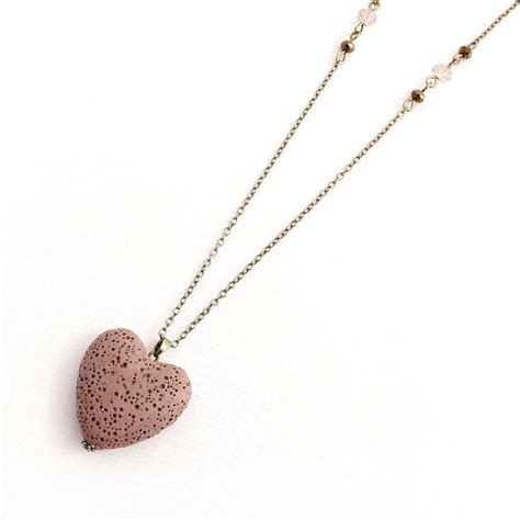 Colar Difusor Pessoal Pedra Vulcânica Ouro Velho e Rosa Lindo colar difusor pessoal para