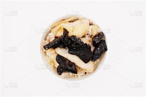 清蒸鸡、黄花菜、木耳菌米