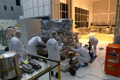 Esa Science And Technology Nirspec Is Prepared For Air Shipment