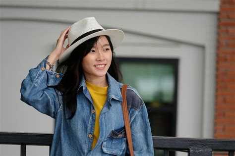 한국 여자 대학생 사진 무료 고품질 사진 다운로드 Freepik