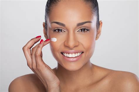 How To Use Sunscreen Dos And Donts