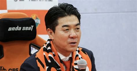 닻 올리는 윤정환호 첫 상대는 최다 실점 수원fc