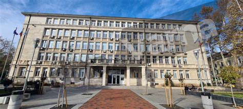 Окръжен съд Варна върна на прокуратурата обвинителен акт за замърсяването на Варненското езеро