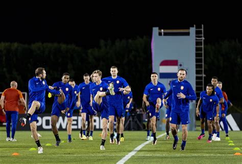 Grote Naam Moet Vrezen Bij Oranje Hij Is Een Twijfelgeval Voor Koeman