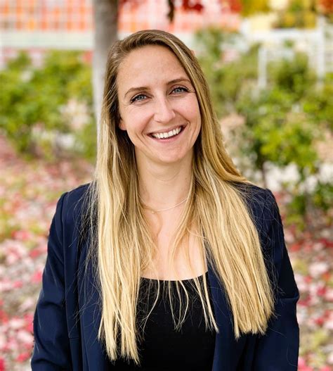 Rl  — Led Professional Led Lighting Technology Application Magazine