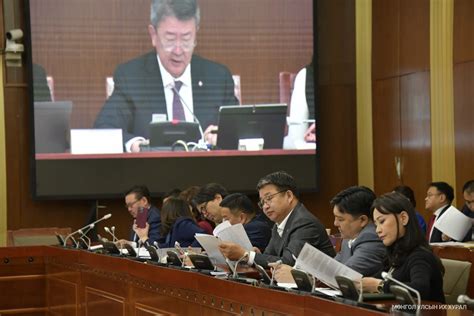 Хүйсийн квотыг 40 хувиас доошгүй болгох санал байнгын хороонд унав