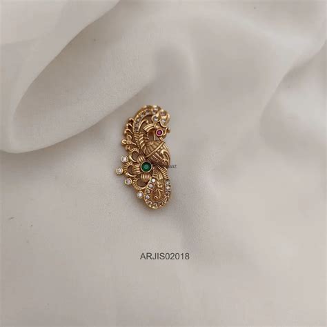 Matte Finish Multi Stone Peacock Saree Pin