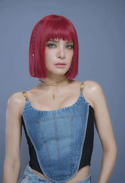 តុបតែងបែបនេះ ពេជ្រ សោភា បង្ហាញភាពស្រស់ស្អាត គួរឲ្យស្រលាញ់ Khmerload Cambodia Latest News