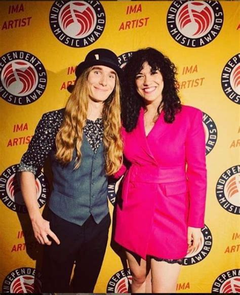 Sawyer Fredericks The Voice Season 8 Winner Came Out As Bisexual