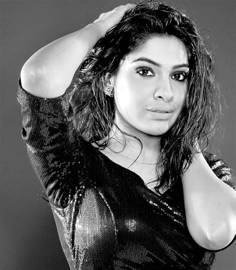 LATEST MOVIE MASALA ARCHANA KAVI LATEST STILLS