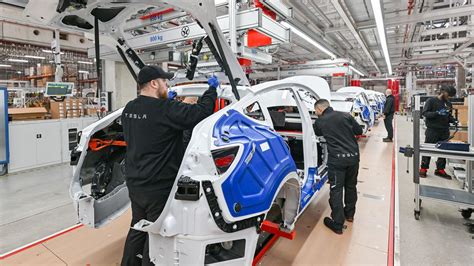 Tesla Schafft Im Ersten Quartal Auslieferungsrekord Tagesschaude