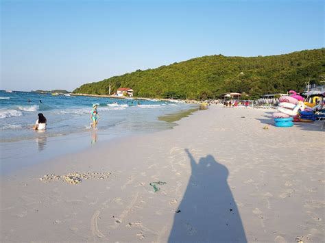 รูป หาดตาแหวน เกาะล้าน Wongnai