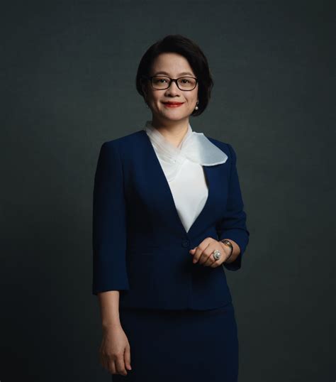 Julia Tran Leadership Coach C Suite Managing Director Gti