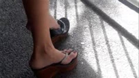 Sexy Shoeplay With Wedge Heels Ivys Asian Feet And Legs Clips