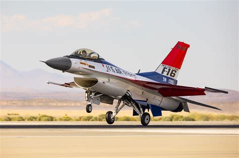 The F 16 Viper Demonstration Team Releases New 50th Anniversary Paint