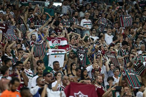 Repórter revela parcial de ingressos para Fluminense x Botafogo neste