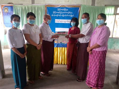 ဒဂုံဆိပ်ကမ်းမြို့နယ်တွင် ရပ်ကွက် ကျေးရွာစာကြည့်တိုက်များသို့ စာအုပ်မ