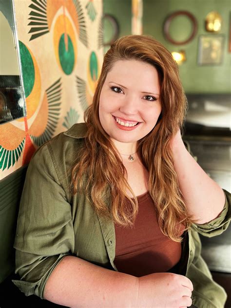 About Hogan Burleigh Medium