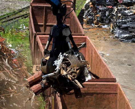 Изкупуване и Рециклиране на Черни и Цветни Метали Индустриални Суровини