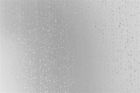 추상적 인 배경 빛의 특성은 노이즈 및 곡물 질감을 일으키는 표면을 친다 구에 대한 스톡 사진 및 기타 이미지 구 다양 다중 색상 Istock