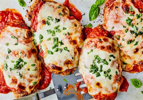 Hand Breaded Chicken Parmesan Serves 12 16 Domo At Home