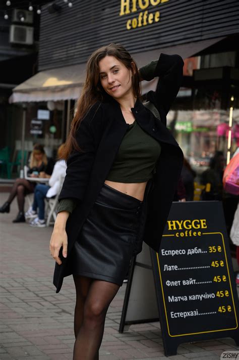 Mara Blake Pictures 19 Images