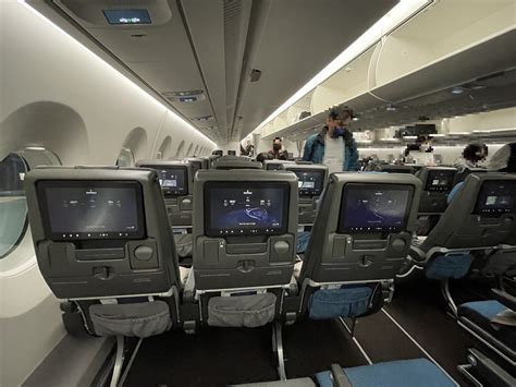 シンガポール航空【エコノミークラス】羽田空港 ️チャンギ空港 ️デンパサール空港 搭乗レポート Sapporoベースでマイレージ旅行