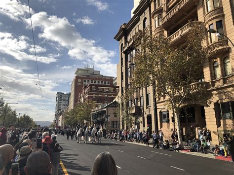 Abc Adelaide On Twitter Live Adelaides Anzac Day March Is Now