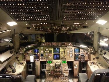 Boeing 757 Glass Cockpit