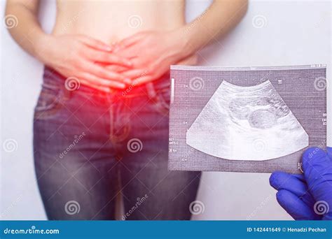 Inguinal Hernia Laparoscopic Surgery To Remove An Inguinal Hernia
