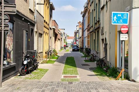 Woonerf [improving Communities Streetscapes] A Woonerf Which