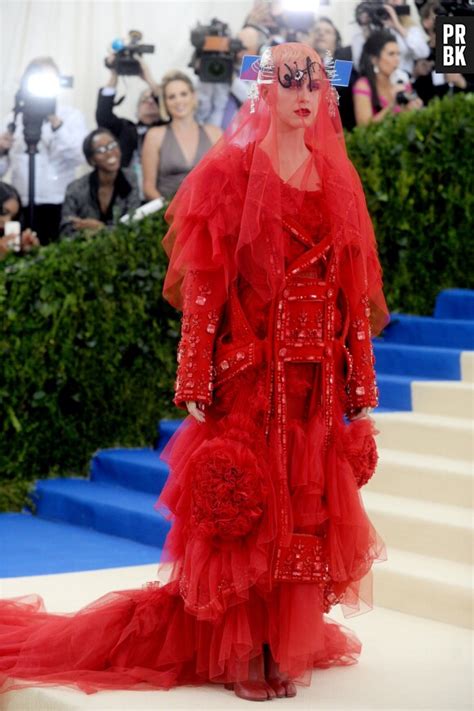 Kendall Jenner Presque Nue Katy Perry Rihanna Les Looks Les Plus