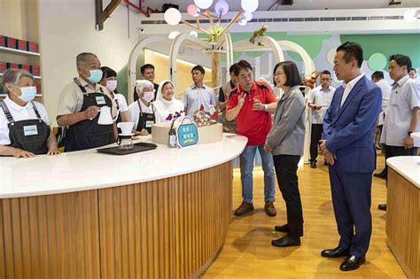 總統蔡英文參訪隆興多功能長照園區 蕃新聞