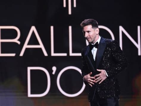 Lionel Messi Conquista Sétima Bola De Ouro Folha Pe