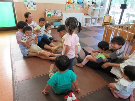 プール遊びをしたよ♬｜東京都立川市さくらんぼ保育園一般社団法人ホットステーション自然豊かな環境で学べる保育園です。
