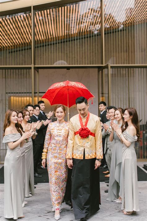 「拜金港姐」半裸晒豪宅！180度望維港煙花景設施豪華 愛犬瞓hermès狗窩 星島日報